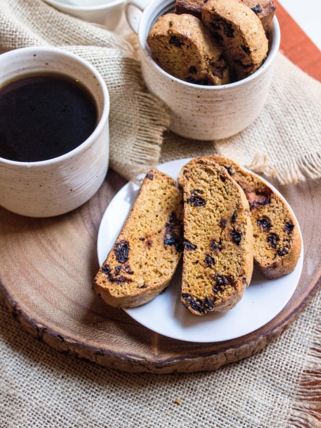 Fall Pumpkin Biscotti Cookie Recipe - fANNEtastic food