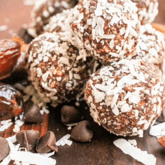 12 Easy Vegan Snack Ideas (Healthy & Tasty!) - fANNEtastic food