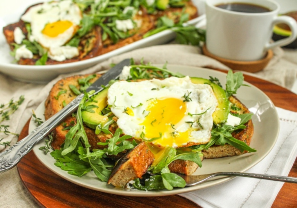 9 Quick & Easy Breakfast Toast Ideas - fANNEtastic food