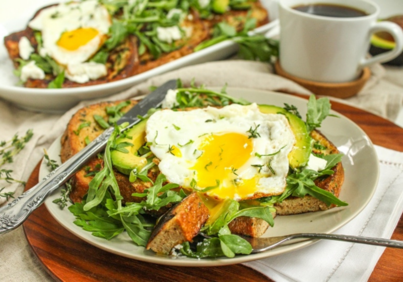 9 Quick & Easy Breakfast Toast Ideas - fANNEtastic food