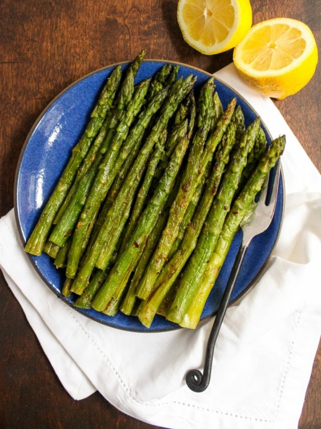 How to Roast Frozen Asparagus - fANNEtastic food