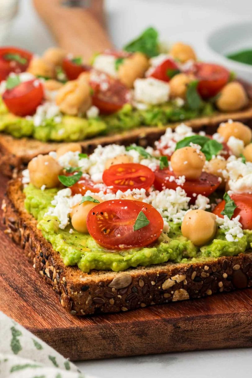 5-Minute Avocado Feta Toast with Chickpeas (Easy Snack) - fANNEtastic food