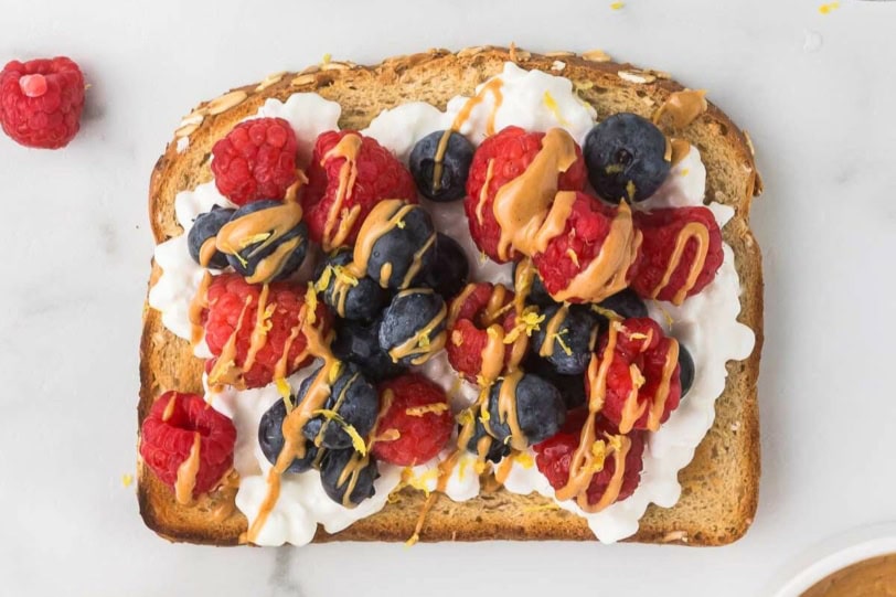 9 Quick & Easy Breakfast Toast Ideas - fANNEtastic food